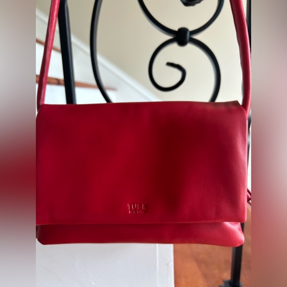 Tusk | Bags | Signature Tusk New York Red Flap Bag Purse Shoulder Bag ...